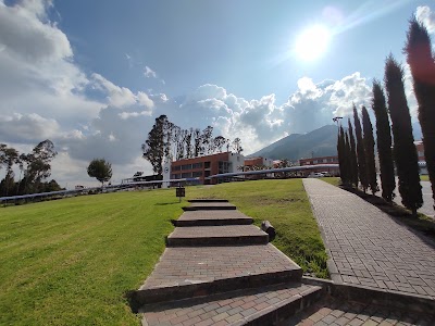 Top 10 Mejores Universidades en Quito - 2025